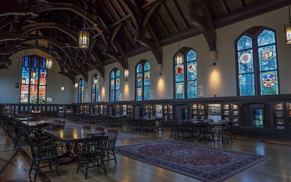 Dodd Hall Student Window | SPARK FSU